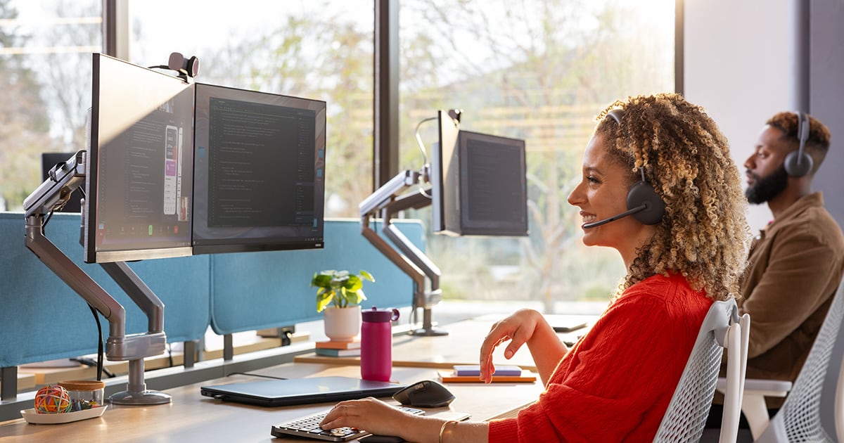 Tailored Workspaces: Customizing Desks for Optimal Employee Experience